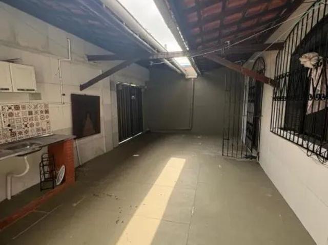 Casa com 4 Quartos para alugar, 100m² Stiep