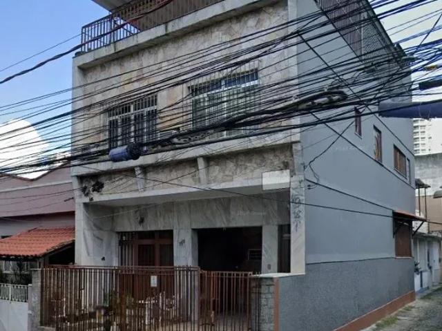 Casa com 4 Quartos para alugar, 160m² Centro