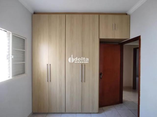 Casa com 4 Quartos para alugar, 180m² Jardim Patrícia