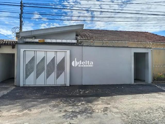 Casa com 4 Quartos para alugar, 208m² Nossa Senhora Aparecida
