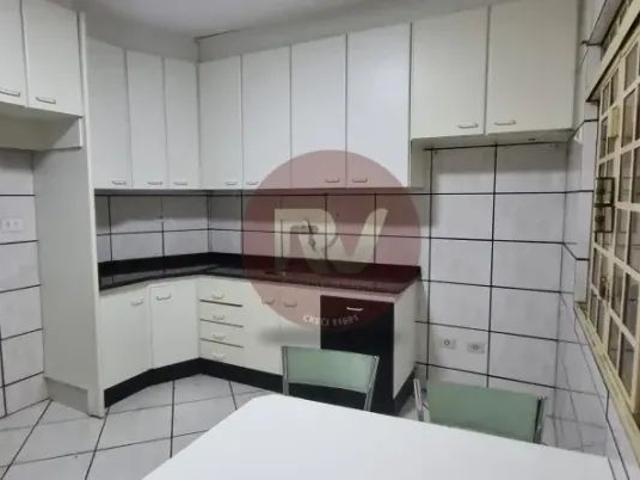 Casa com 4 Quartos para alugar, 200m² California