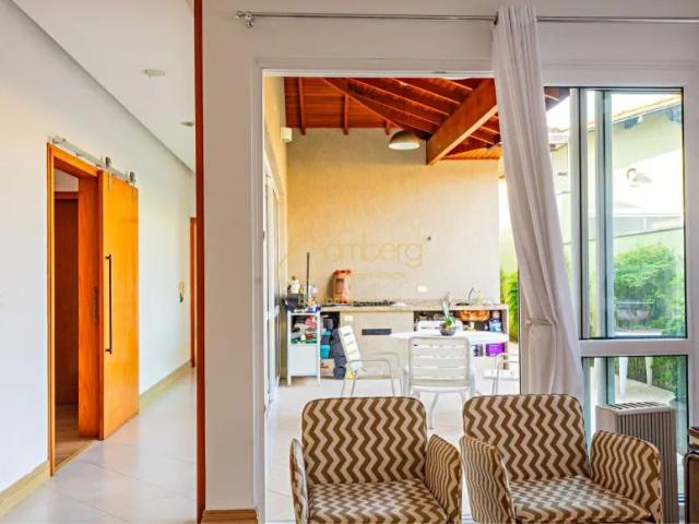 Casa com 4 Quartos para alugar, 230m² Brooklin