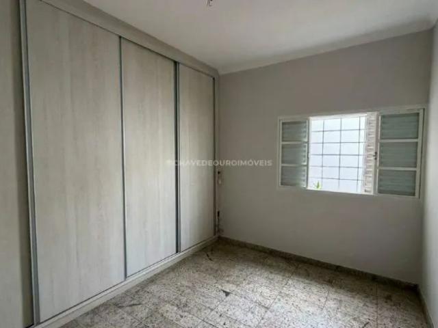Casa com 4 Quartos para alugar, 253m² Jardim Induberaba