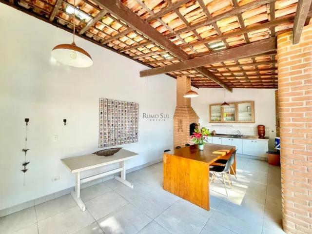 Casa com 4 Quartos para alugar, 430m² Jardim Marajoara