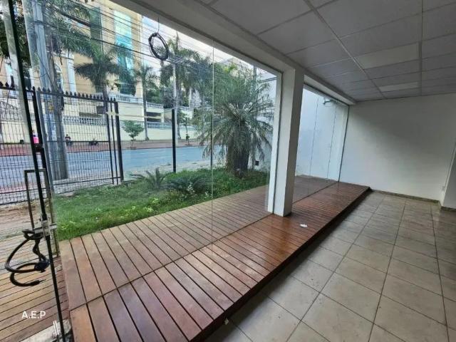 Casa com 4 Quartos para alugar, 600m² Lourdes