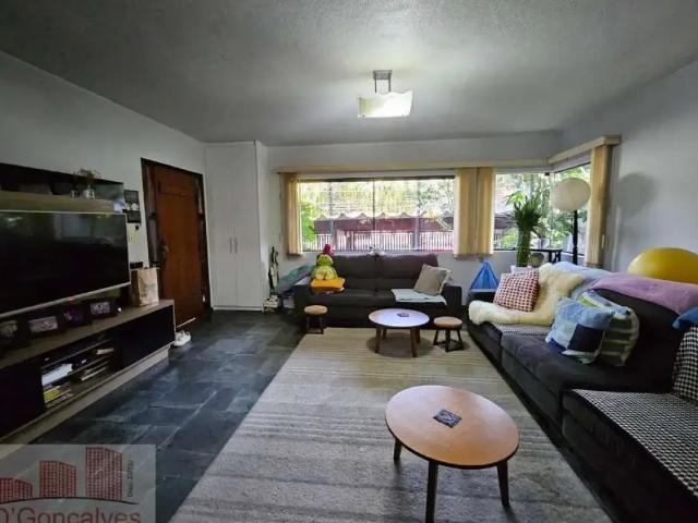 Casa com 4 quartos para alugar na Avenida Vereador Juarez Rios de Vasconcelos, 126, Centro, Diadema