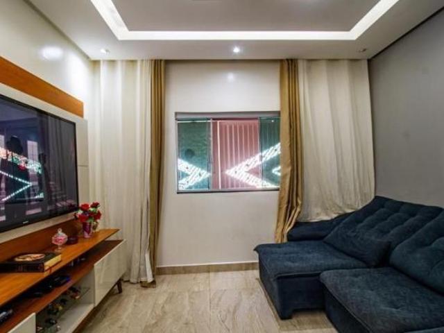 Casa com 4 Quartos Reformada Boa Localização NA QNP 20 na Ceilândia Sul