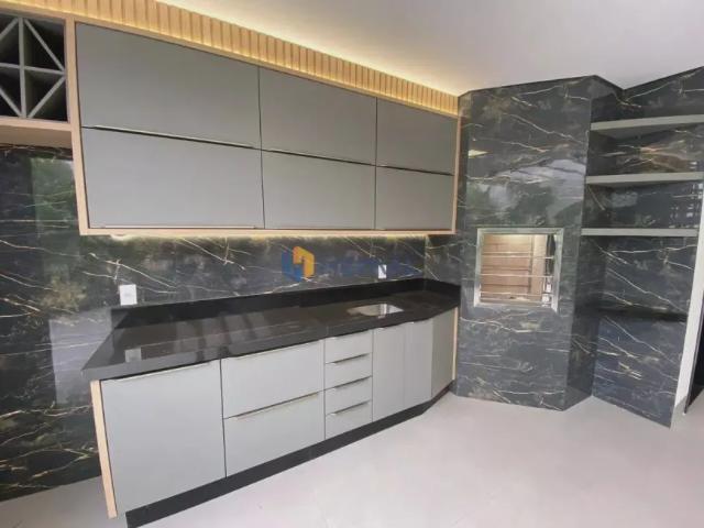 Casa com 4 quartos à venda, 125 m² por R$ 841.000 Jardim Tóquio Maringá/PR