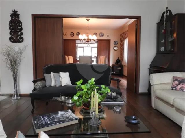 Casa com 4 quartos à venda em Jardim das bandeiras SP