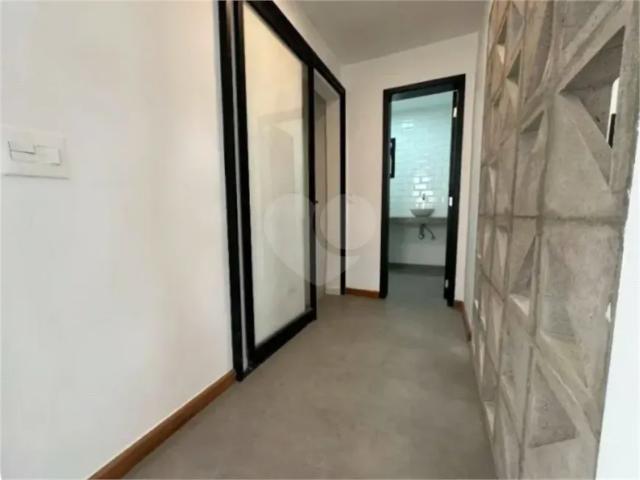 Casa com 4 quartos à venda em Jardim Guedala SP