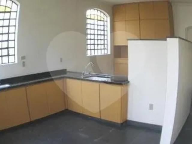 Casa com 4 quartos à venda ou para locação em Jardim leonor SP