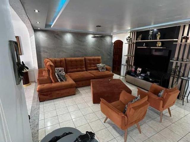 Casa com 4 quartos, Vila Áurea, Poá R$ 1.4 mi, Cod: 2396