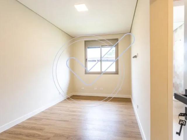 Casa com 4 suítes no Residencial 12