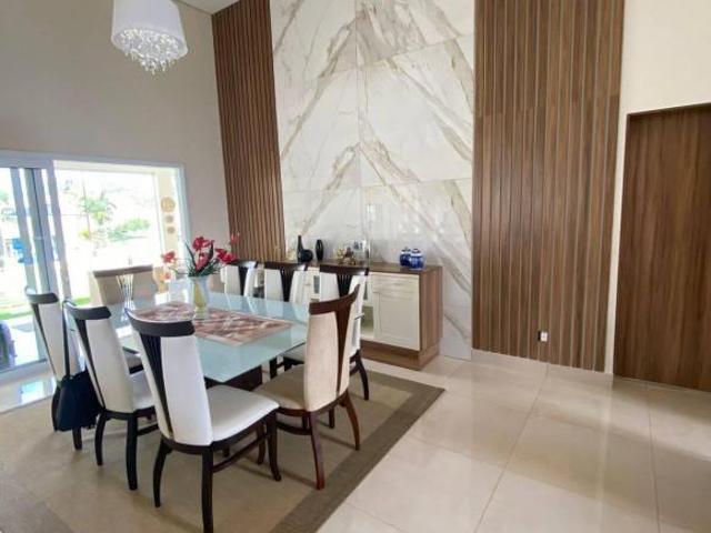 CASA COM 4 SUÍTES, 400M À VENDA NO CONDOMINIO GREN VILLE 2 BOITUVA SP
