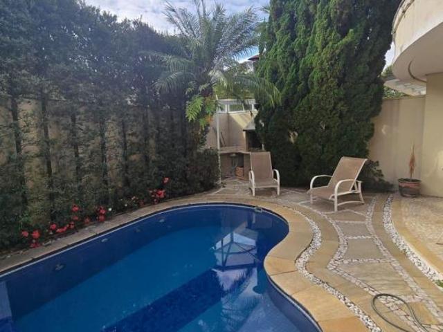 Casa com 4 suítes 4 vagas a venda no Cidade Jardim