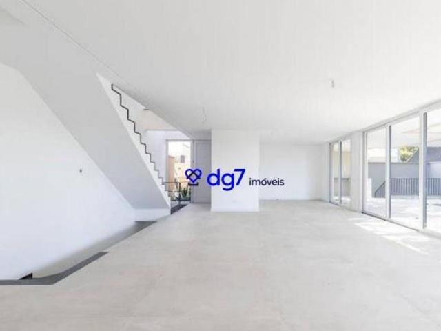 Casa com 4 suítes, 584 m² Alto da Boa Vista
