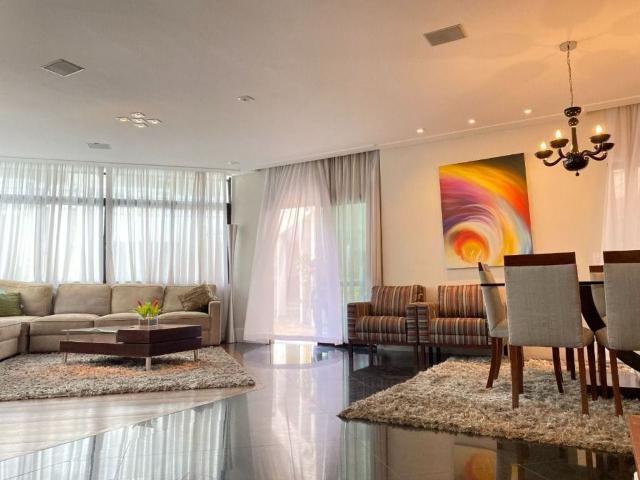 Casa com 4 Suítes, 798 m² Condomínio Residencial 10 Santana de Parnaíba/SP