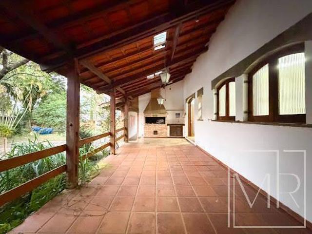 Casa Com 4 Suites | 2015m² De Terreno | Vila Petrópolis | Atibaia SP