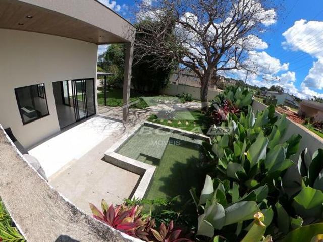 Casa com 4 suites á venda no Condominio Aldeia das Termas