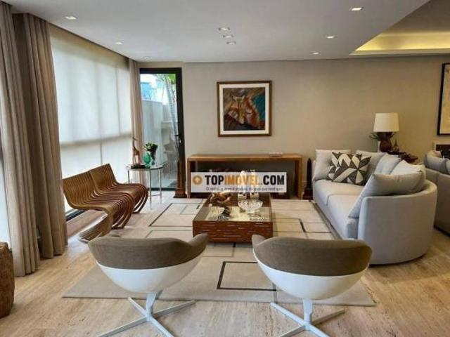 Casa com 4 suítes à Venda no Condomínio Alphaville Residencial Um Barueri/SP