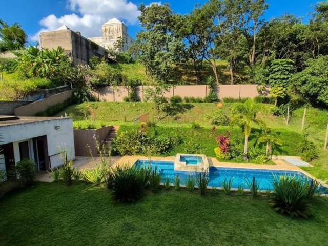 CASA COM 4 SUÍTES À VENDA NO CONDOMÍNIO PORTAL DA COLINA JUNDIAÍ/SP
