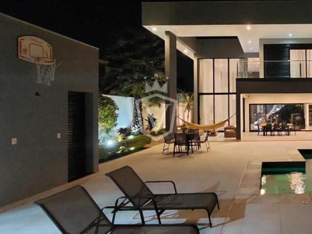 Casa com 4 suítes à Venda no Condomínio Quinta das Paineiras, Jundiaí SP
