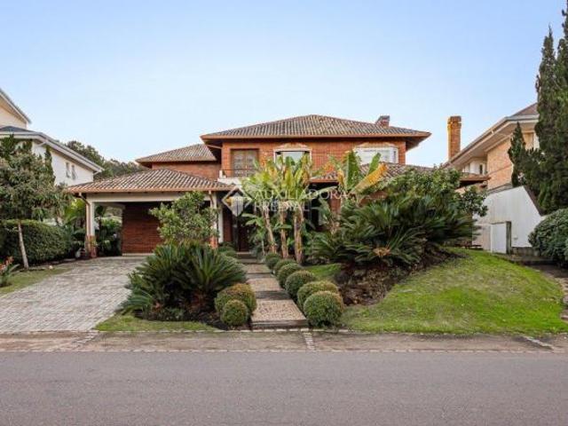 Casa com 4 suítes à venda no condomínio Terraville