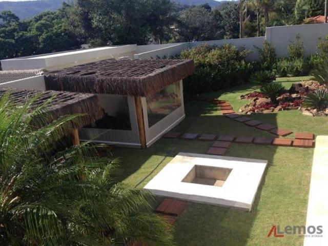 Casa com 4 suítes à venda de 690 m² na Vila Santista em Atibaia/SP CA0044