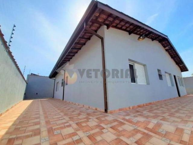 Casa com 4 suítes à venda, 220 m² por R$ 750.000 Praia das Palmeiras Caraguatatuba/SP