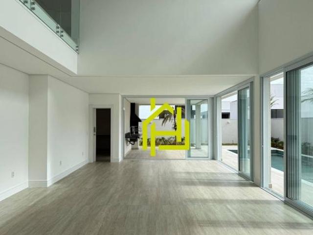 Casa com 4 suítes à venda, 358 m² por R$ 3.800.000 Alphaville Nova Esplanada III Votorantim/SP