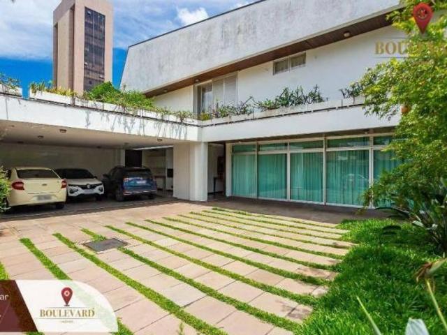 Casa com 4 suítes à venda, 498 m² por R$ 4.990.000 Centro Cívico Curitiba/PR