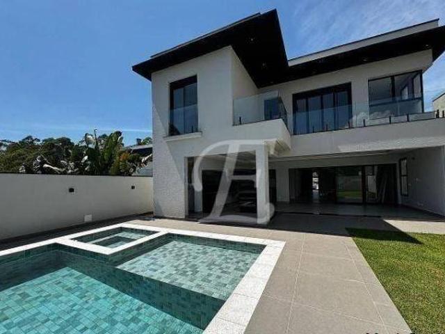 Casa com 4 suítes à venda, 430 m² por R$ 4.900.000