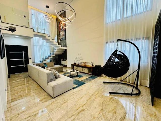 Casa com 4 suítes à venda, 600 m² por R$ 2.300.000