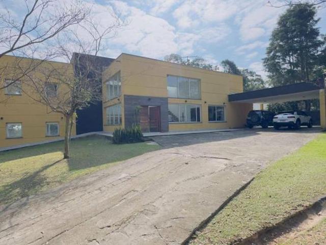 Casa com 4 Suítes à venda, 880 m² por R$ 2.000.000 Granja Viana Vila Real do Moinho Velho Embu