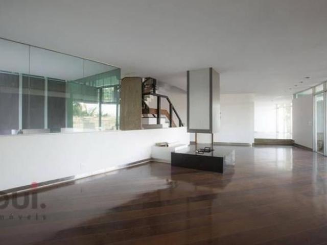 Casa com 4 suites à venda, 966m2 terreno e 742 m² construida, por R$ 6.300.000 Cidade Jardim São