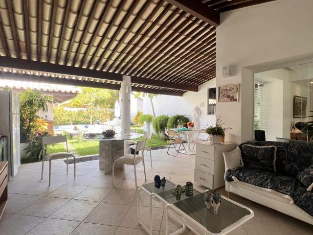 ️ Casa com 4 Suítes Completas a 400m da Praia de Jaguaribe – Conforto e Tranquilidade no Litoral!