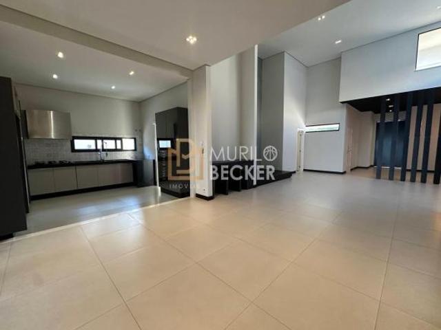 Casa com 4 suítes Condomínio Residencial Villa Dumont