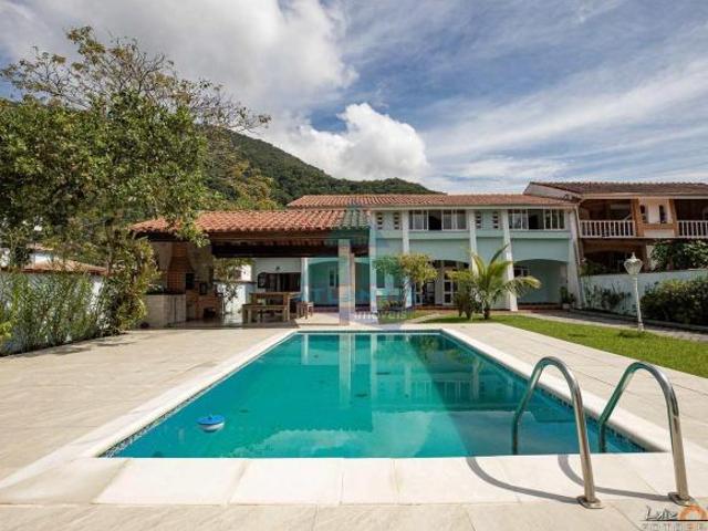Casa com 4 suítes,Condomínio Samola Lagoinha,Ubatuba Cód 2870