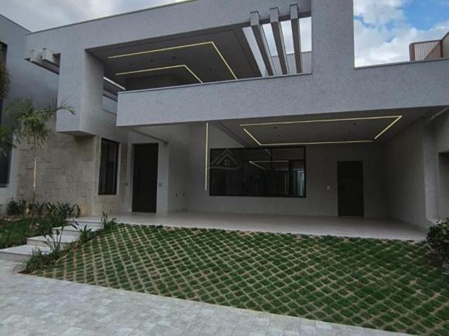 Casa com 4 suítes e alto padrão no Condomínio Golden Park–São José do Rio Preto