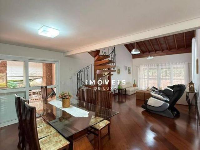 Casa com 4 suítes e ampla piscina à venda no Condomínio Monte Belo, Salto/Sp