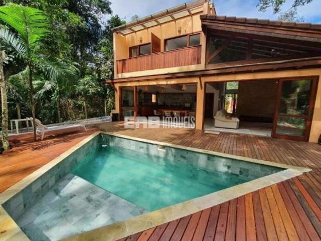 Casa com 4 suítes e ar à venda no Prumirim