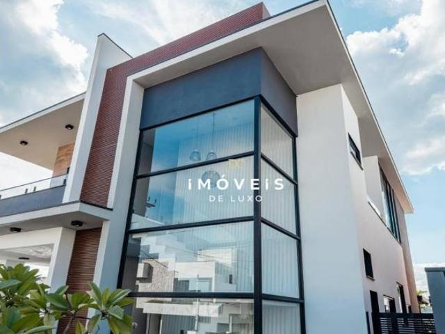 Casa com 4 suítes e fino acabamento no Condomínio Portal dos Bandeirantes, Salto/Sp