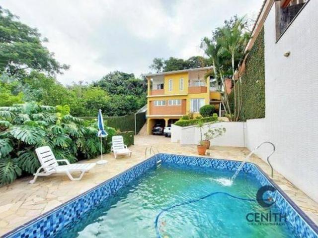 Casa com 4 suítes e piscina à venda, 212 m² por R$ 1.156.000 Pinus Park