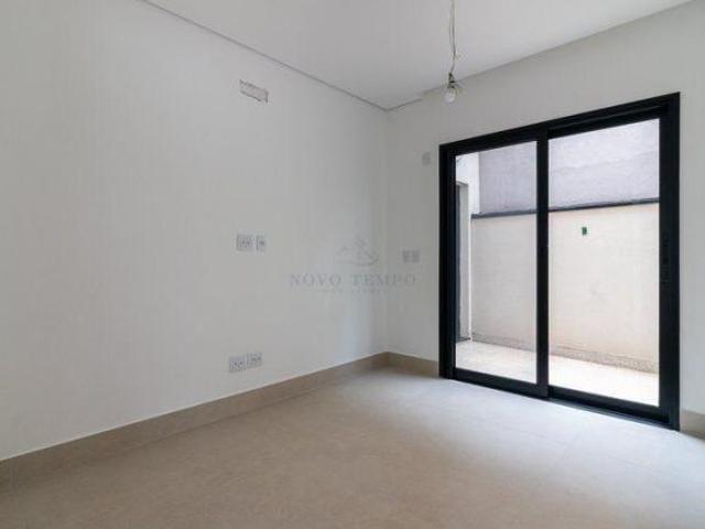 Casa com 4 suítes e piscina no Condomínio Gênesis 2