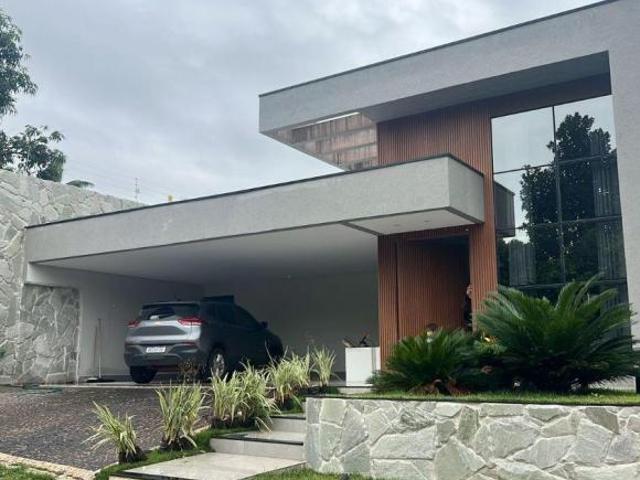 Casa com 4 suítes e 280m² em frente a Águas Claras, na Vereda da Cruz Arniqueiras