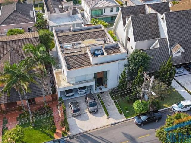 Casa com 4 Suítes e 524 m² de A/C no Residencial II Alphaville/Barueri!