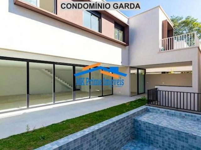 Casa com 4 Suítes e 531m² no Condomínio Garda Jardim Cordeiro/SP