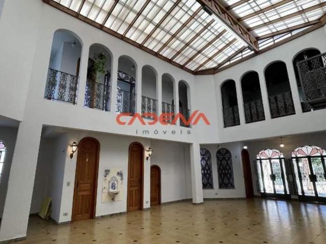 Casa com 4 suítes e 6 vagas à venda no Jardim Schaffer