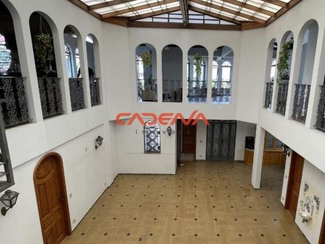 Casa com 4 suítes e 6 vagas à venda no Jardim Schaffer
