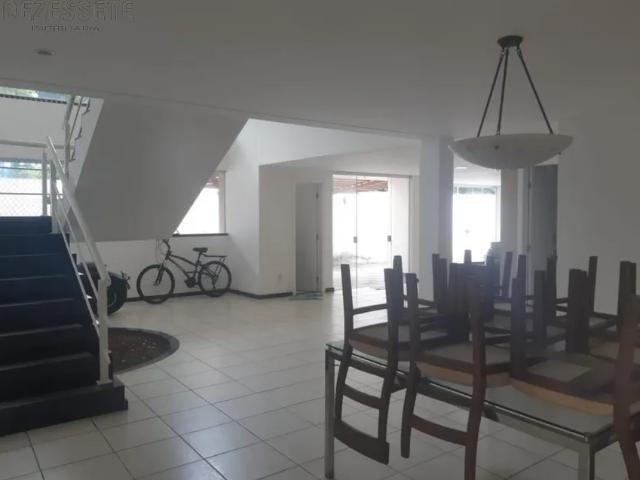 Casa com 4 suítes em vilas do atlântico!